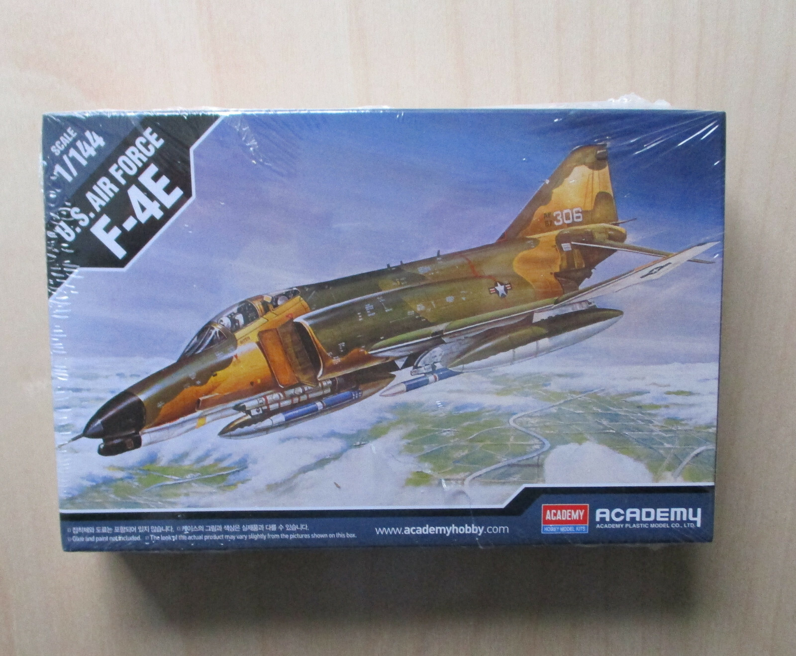 US AIR FORCE F-4E Jet Aircraft Plastic 1:144 Scale Academy Model Kit | eBay