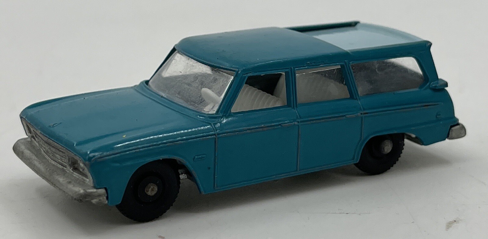 Matchbox Vintage #42 Studebaker Lark Wagonaire 1965 by Lesney in ...