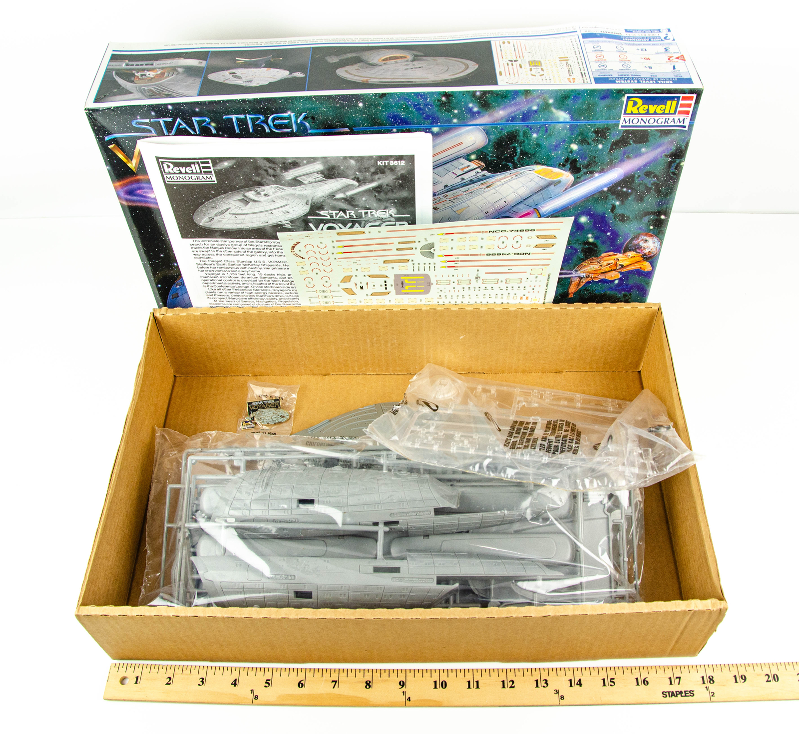 Revell Monogram Star Trek USS Voyager Limited Edition Model Spaceship ...