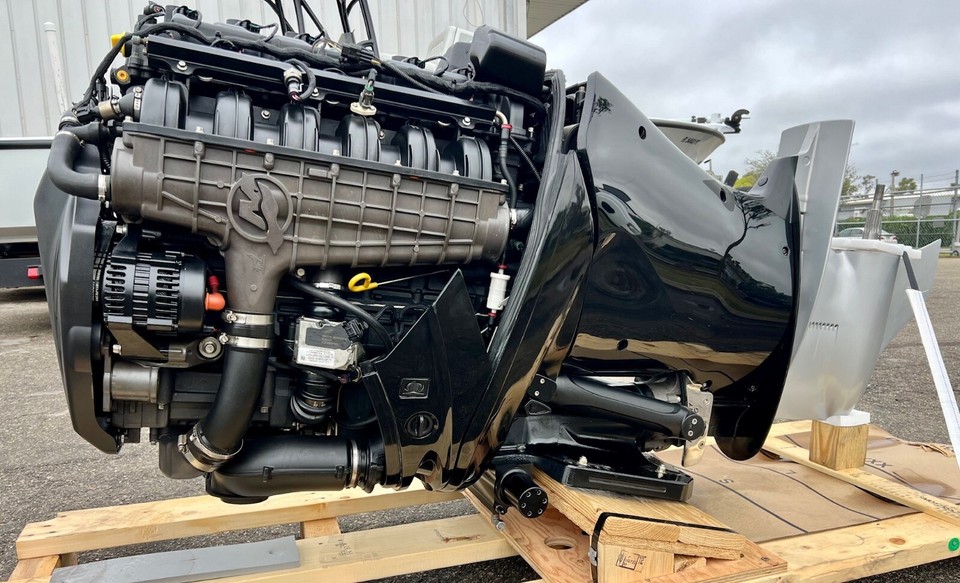 2012 Mercury Racing 350 SCI Verado (L6) Outboard Engine XL - 25" - 633 ...