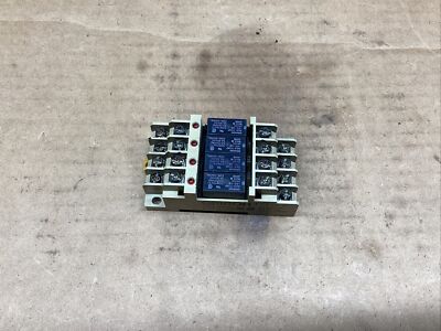 Omron G6B-4BND Terminal Relay Block w/ (4) Omron G6B-1114P-FD-US Relay ...