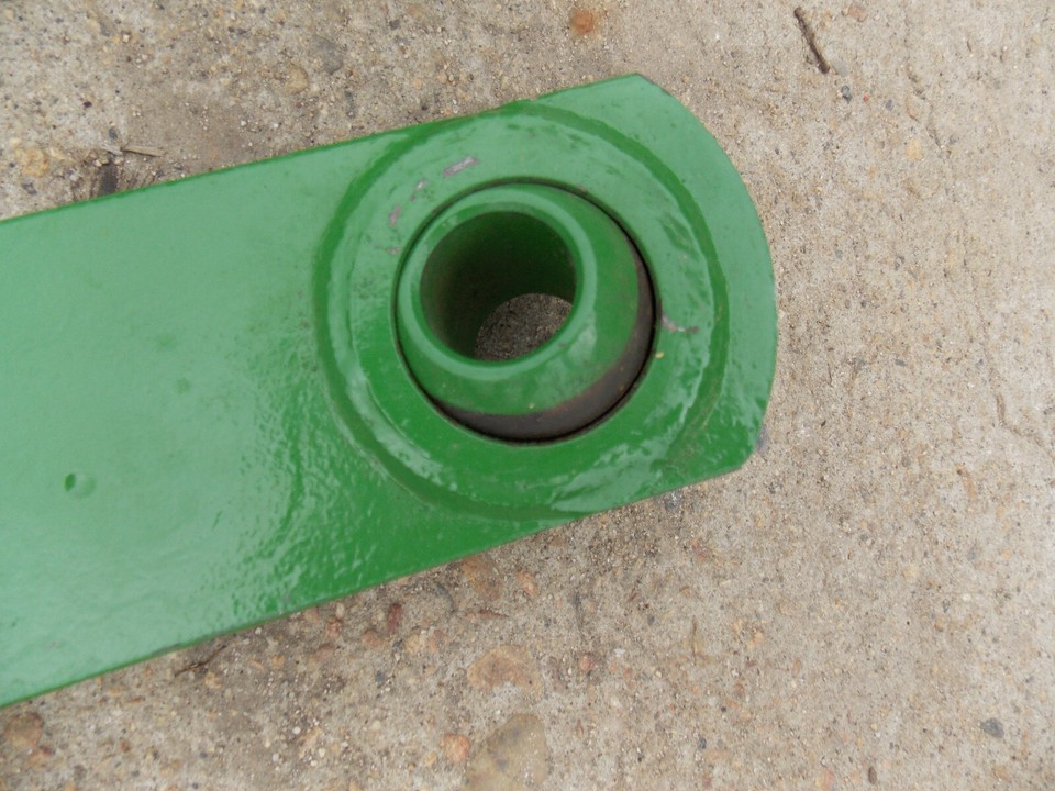 one, oem, JOHN DEERE brand TRACTOR 3 point LOWER LIFT ARM unused 29 1/2 ...