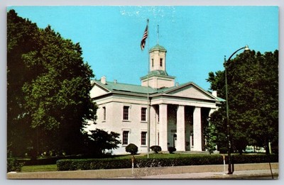 Vandalia, IL Postcard - Historical Statehouse with American Flag | eBay