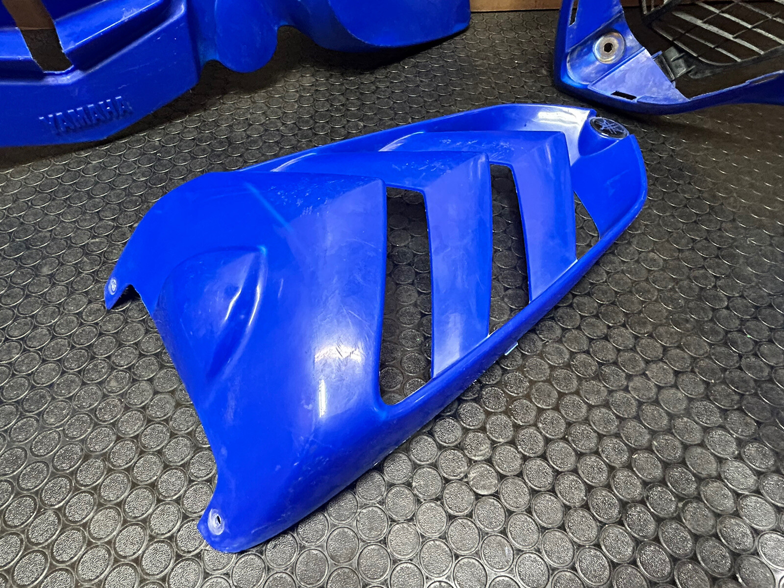 01-05 Yamaha Raptor 660 OEM plastics fenders grill front rear nose cone ...