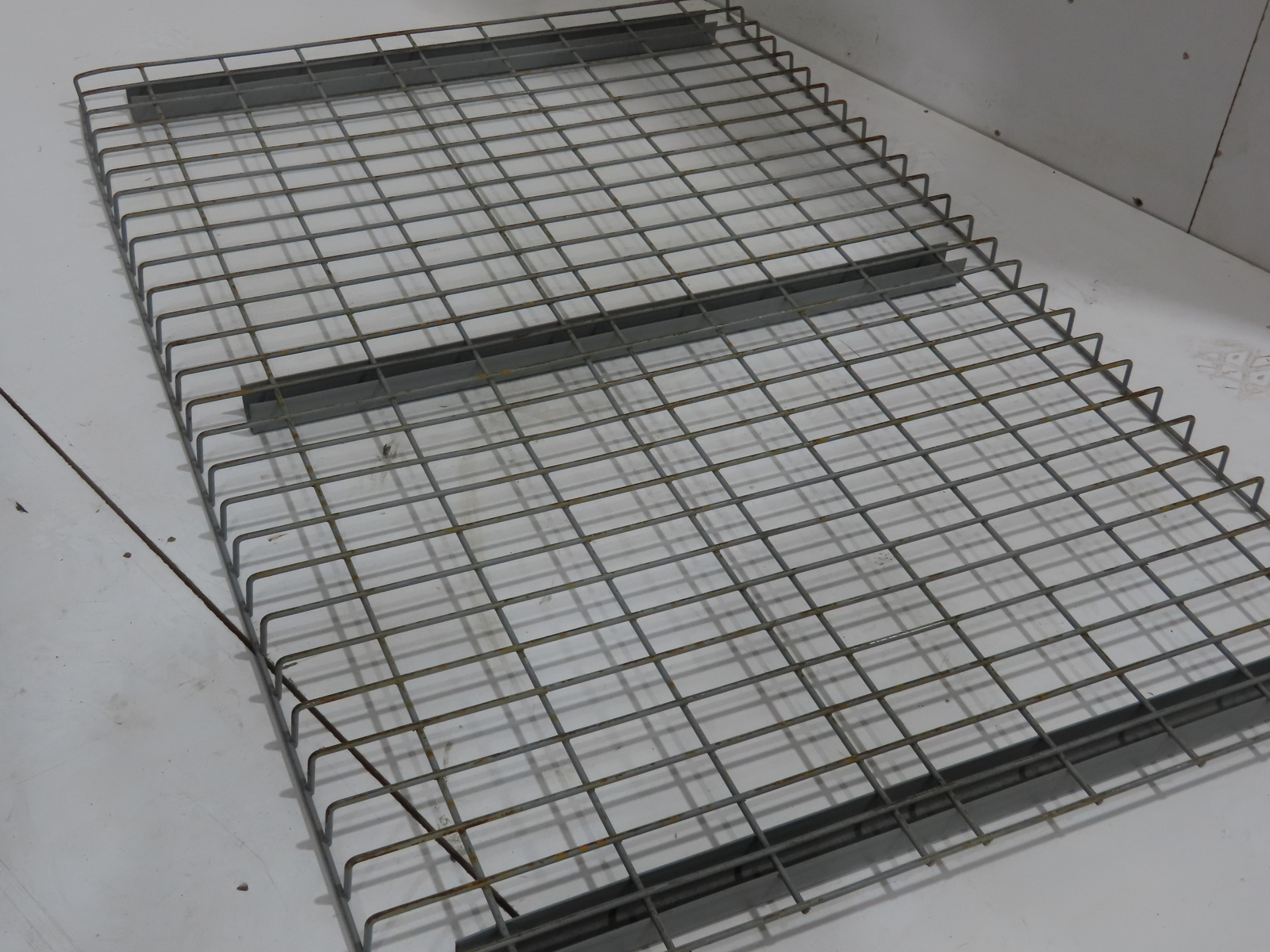 Double waterfall wire deck pallet racking shelf 56" x 36" - Lot of 40 ...