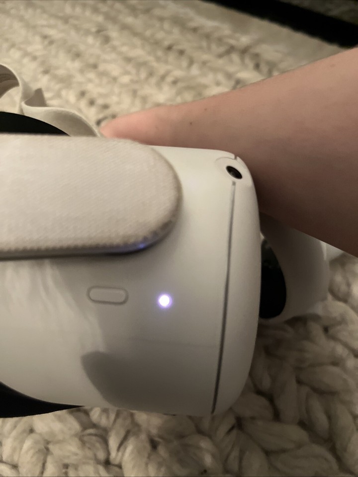 SLIGHTLY USED OCULUS QUEST 2 USED 3x | eBay