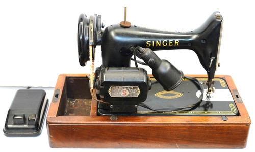 VINTAGE SINGER 99K SEWING MACHINE + BENTWOOD WOOD CASE + SPARE PARTS ...