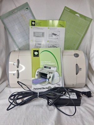 Cricut Personal Electronic Cutter Machine CRV001 w/ Power Supply Tested ...