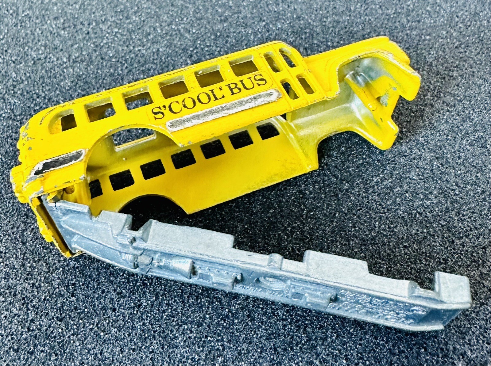 Hot Wheels Redline 1971 S’Cool Bus Heavyweights Yellow School Bus | eBay