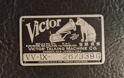Victor Talking Machine Co. Victrola Name Plate for Model VV - IX dating ...