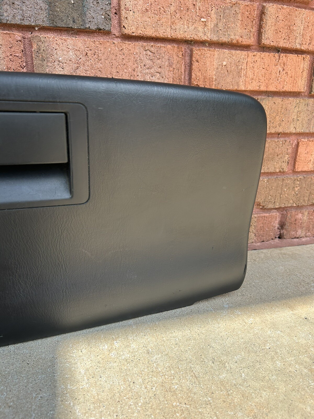 1997-2003 FORD F150 GLOVE BOX DOOR DASH WITH CENTER LATCH STYLE(7373 ...