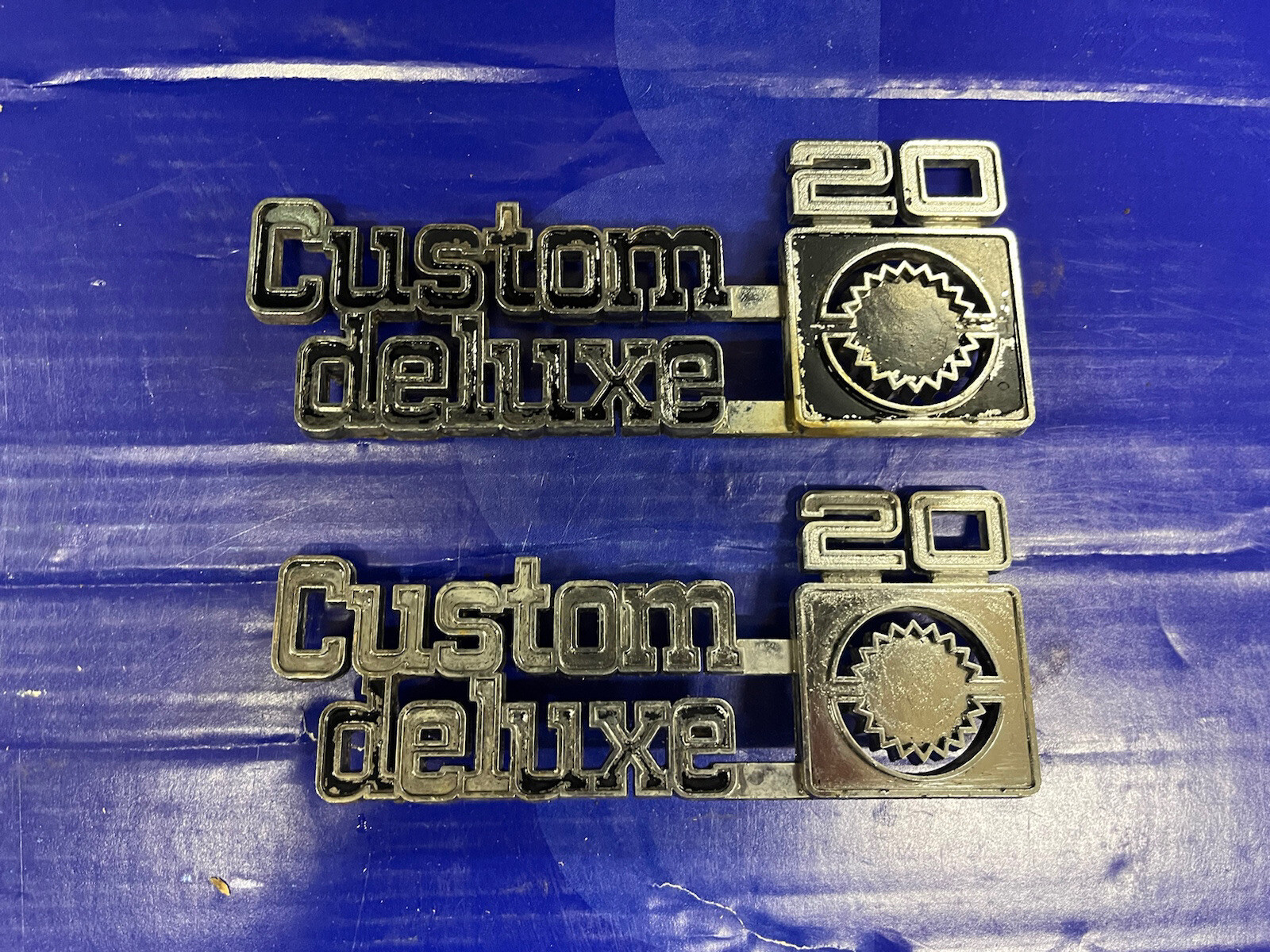 73-80 Chevy Truck Custom Deluxe 20 Emblems Side Fender Trim Pair 1973 ...