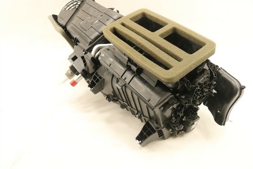 NEW OEM Ford A/C Evaporator Case Assembly FR3Z-19850-V Ford Mustang 2 ...