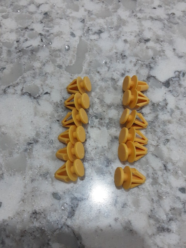 OEM REAR WHEEL OPENING SPAT CLIPS For RAM 1500 19 20 21 22 23 ...