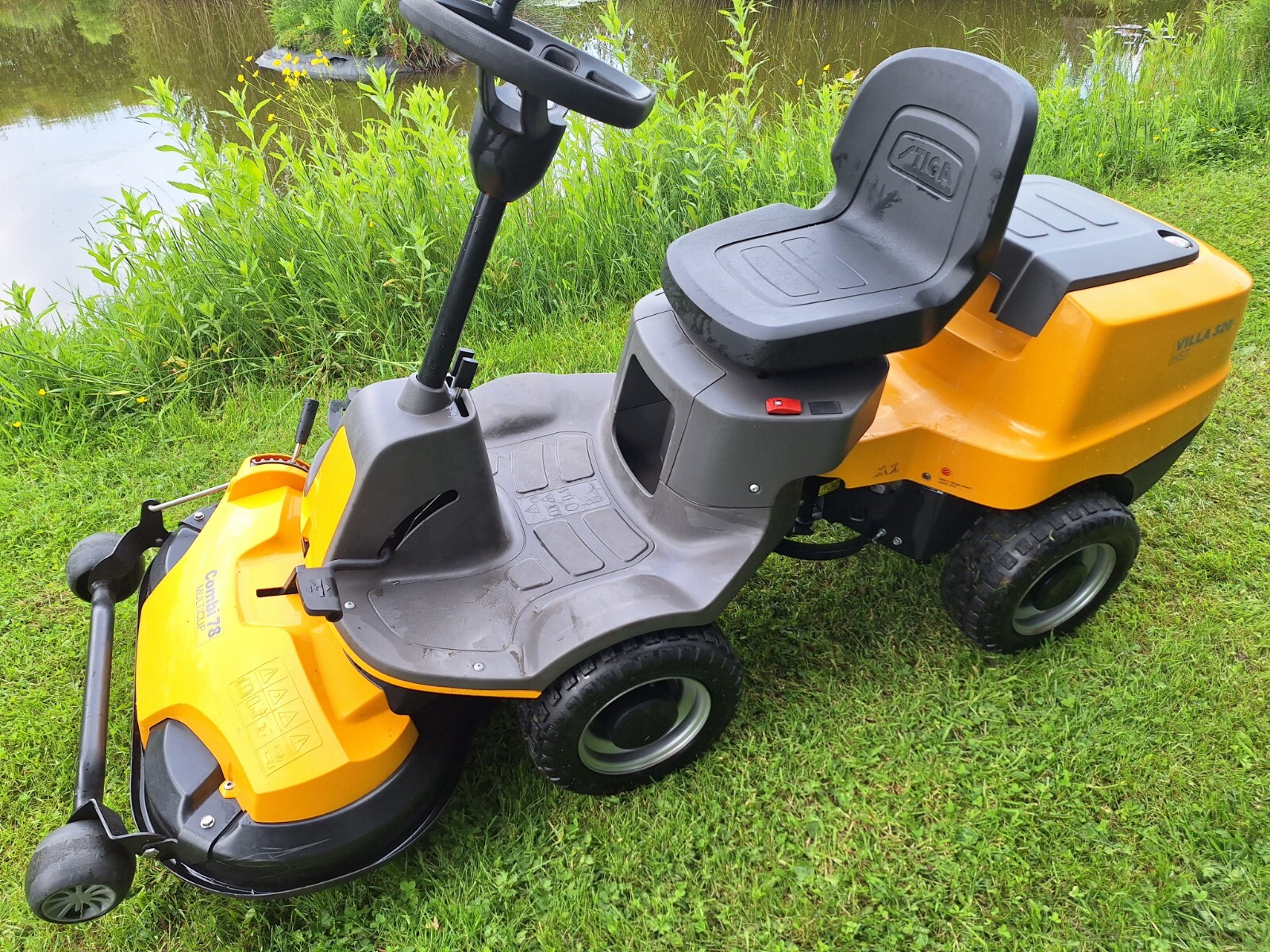 Stiga Villa 320 Mulching Ride On Mower | eBay