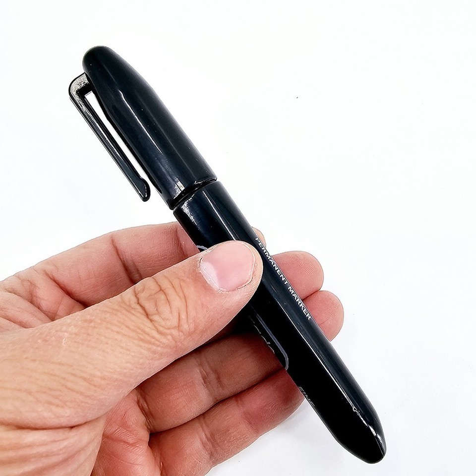 Fun Scary Prank Spider Pen with Jumping Spider Model for Party ...