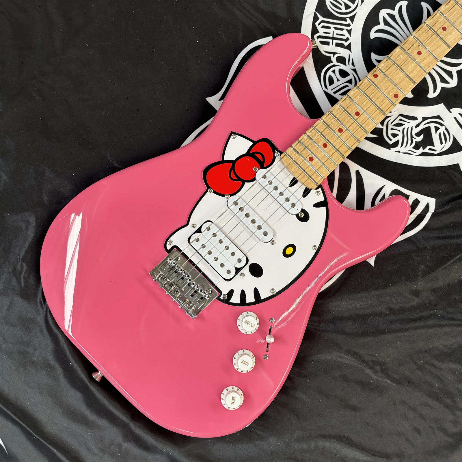 Hello Kitty Stratocaster Electric Guitar SSH Pickup Basswood Body 6 ...