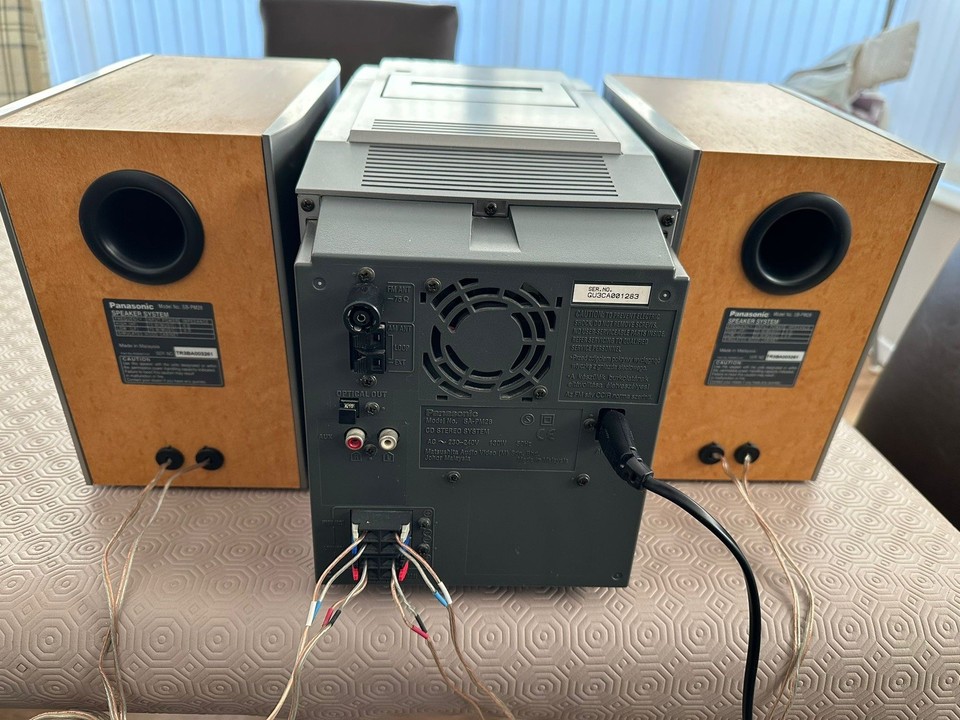 Silver Panasonic SA-PM28 Stereo System Working CD Changer With SB-PM28 ...