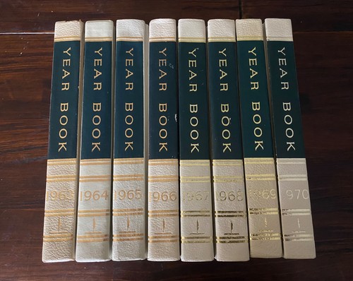 Vintage Set The World Book Encyclopedia Year Books - 1963-1970 - 8 ...