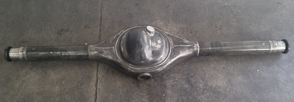 9 Inch Ford Rear Axle Housing Floater - 58 3/8" Wide - Fab Circle Track ...
