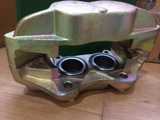 Front Brake Calipers for Land Rover Defender Td5 (solid Discs) Bearmach ...