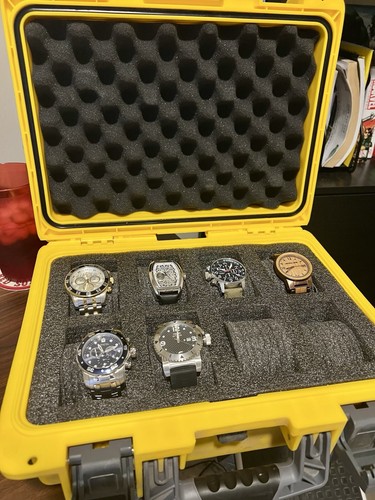 Lot 5 Men’s Invicta Watches And One Original Wood Grain Watch With ...