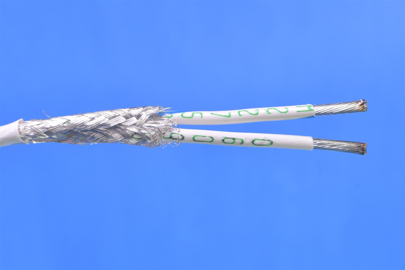 100' Tyco 2-Conductor M22759/44 Cable Silver Shield ETFE Jacket M27500 ...