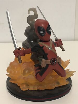 2015 QMX Marvel Black and red Deadpool Q-Fig LootCrate Exclusive ...