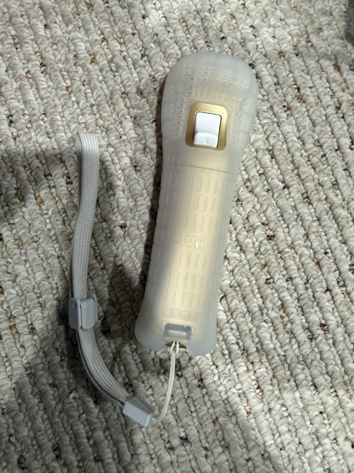 Nintendo Wii Zelda Skyward Sword Gold Remote Controller With Motion ...