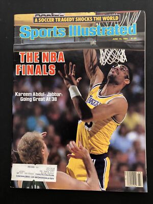 June 10, 1985 Sports Illustrated NBA Finals Kareem Jabbar Over Larry ...