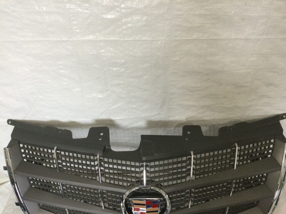 2008-2011 Cadillac CTS Coupe Front Upper Grille W Emblem & Chrome ...