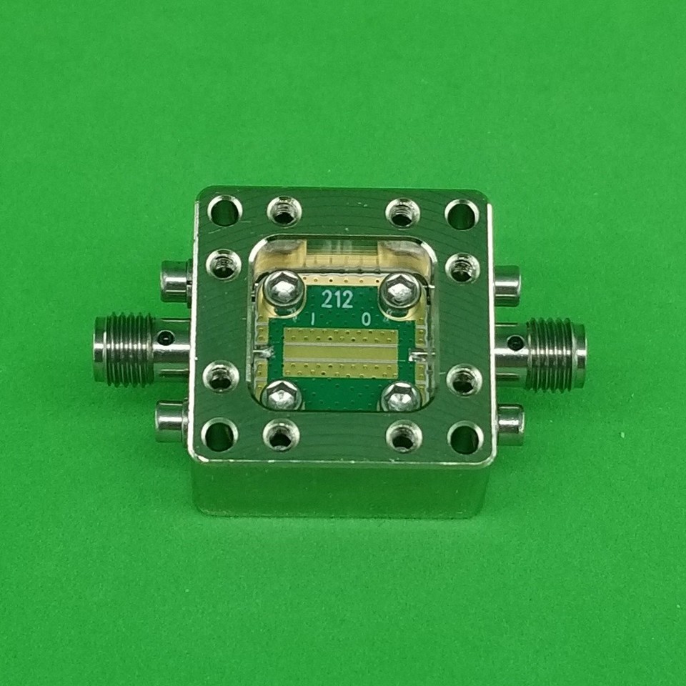Develop PCB RO4350 Grounded Coplanar Waveguide (9/16"x9/16"x0.03 ...