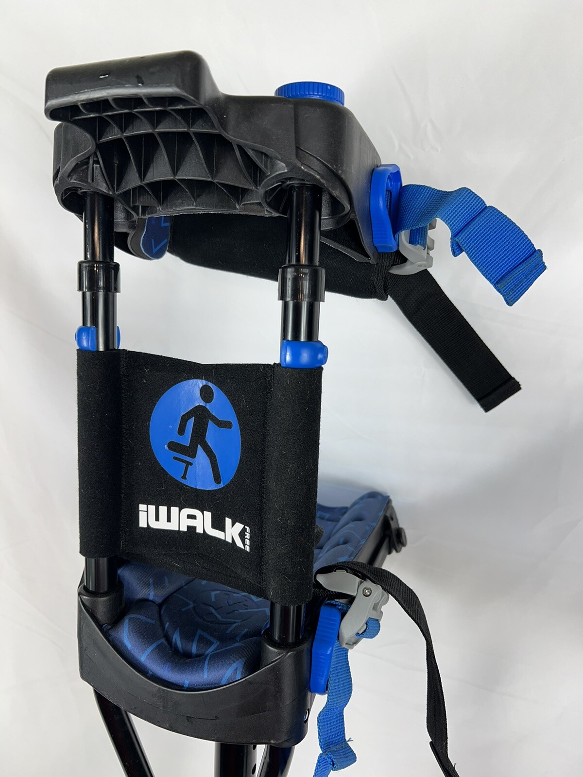 iWALK 3.0 Hands Free Crutch Pain Free Knee Alternative to Crutches ...