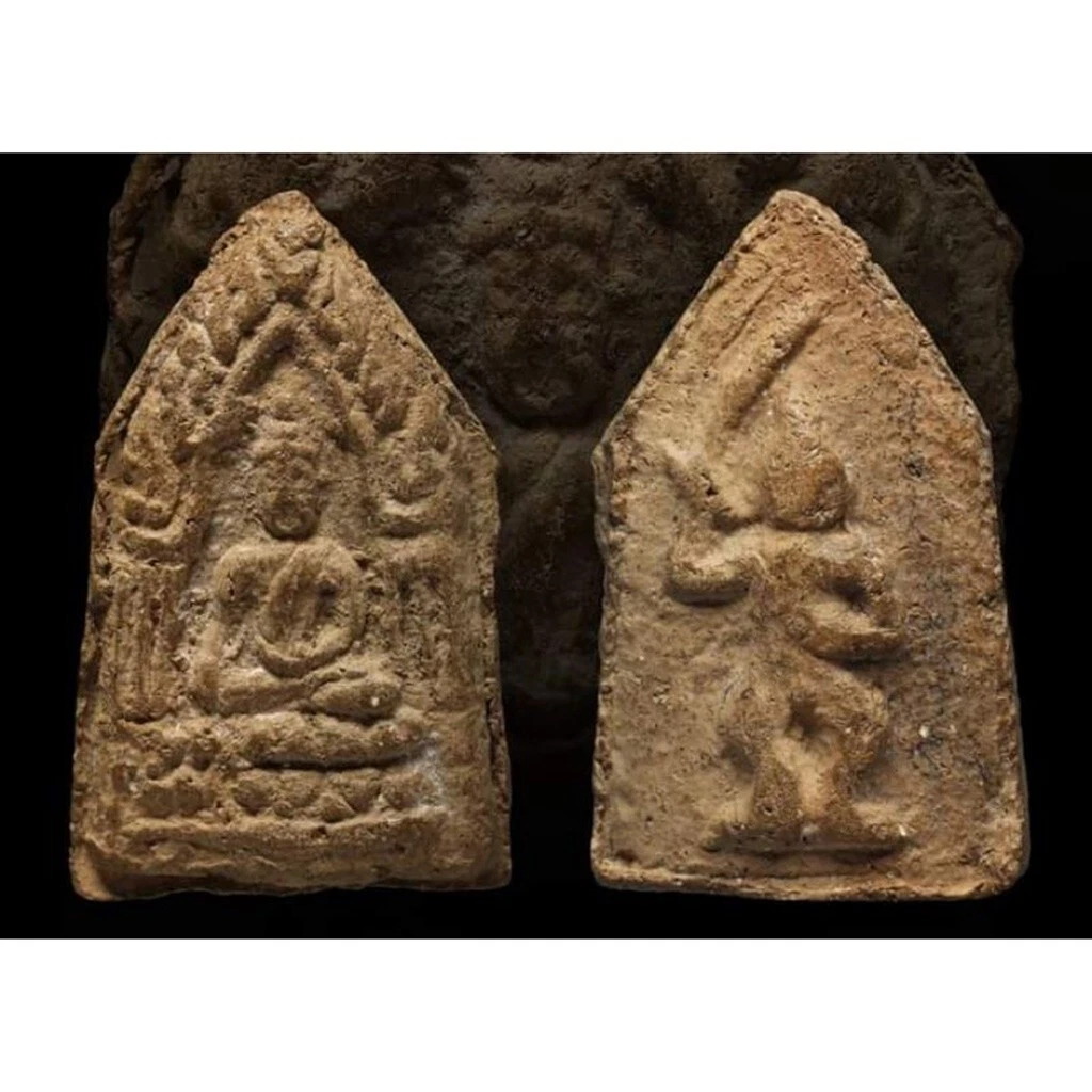 Ancient Artefacts Thai Love Amulet KHUN-PAEN And 50 Similar, 45% OFF