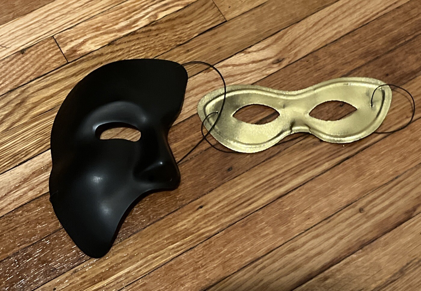 2 Masquerade Mask Black Phantom Mask Plastic And Gold… - Gem