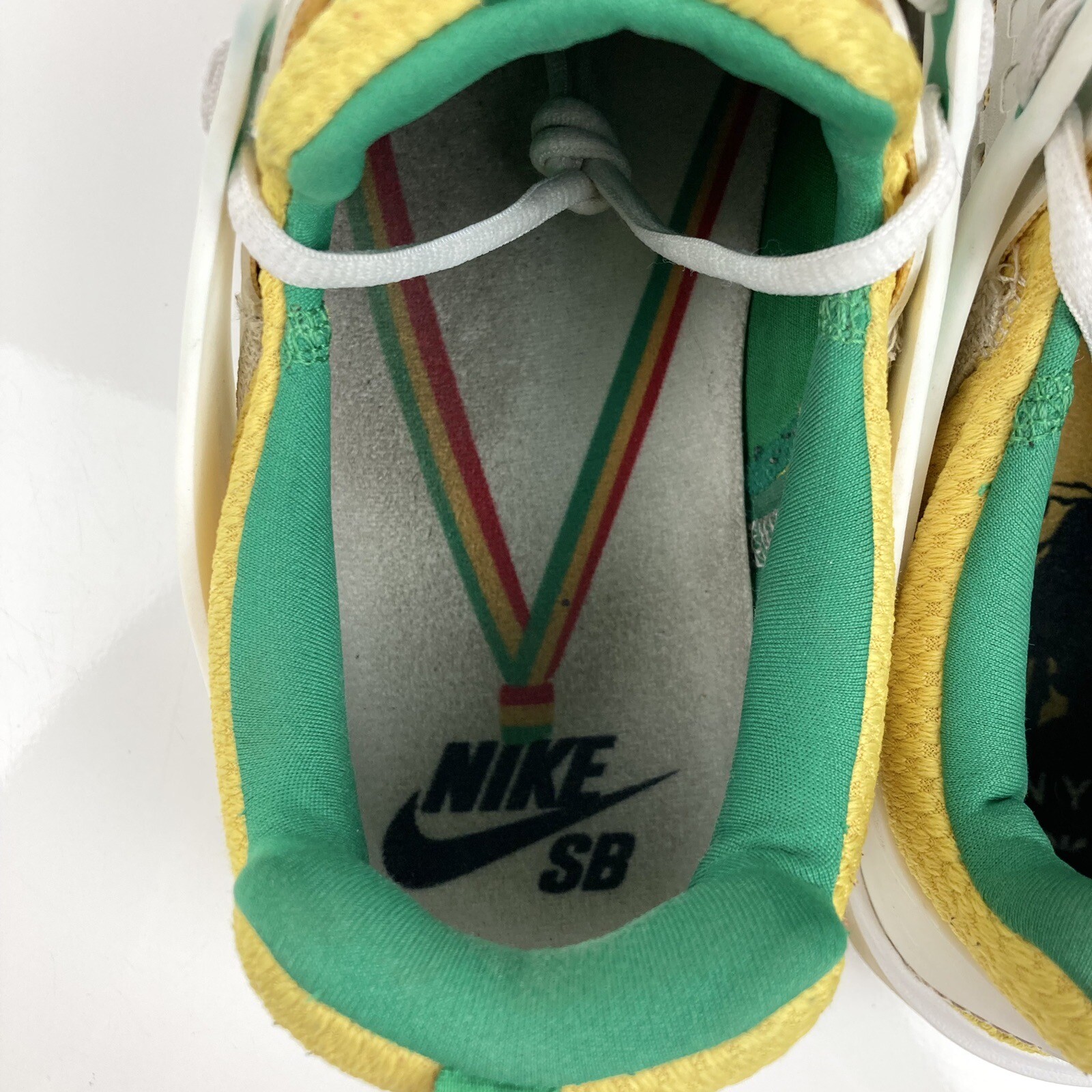 Nike Men’s SB Zoom Nyjah 3 PRM White Rastafarian Athl… - Gem