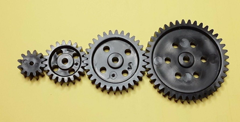 Set of Plastic Gears- 2 x Worm gears 4 x Round gears Module 1 + 2 Metal ...