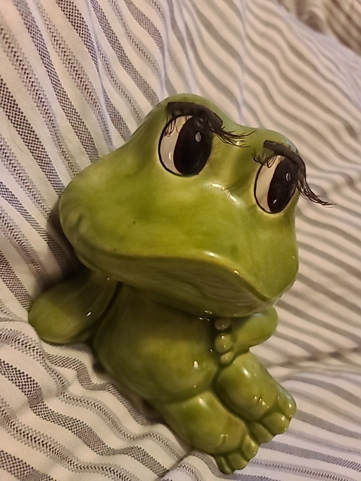 Large Ceramic Frog Stick Insence Holder Sexy Eyelashes 1960's 7x4" | eBay