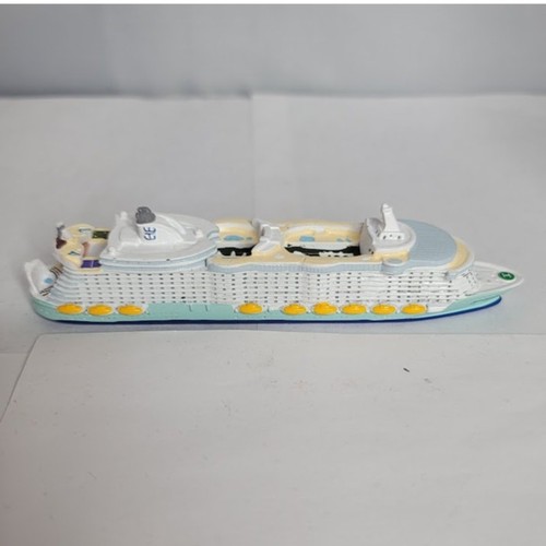 Royal Caribbean ALLURE Seas MINIATURE 6" Cruise Ship Boat Model Cake ...