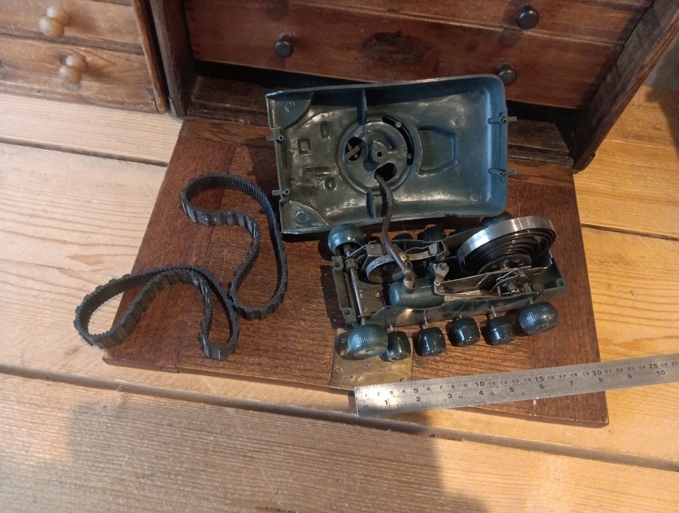 VINTAGE TRIANG MINIC SERIES SHERMAN TANK c.1960s FOR SPARE OR REPAIR ...