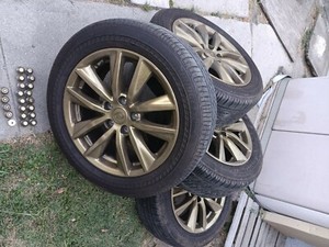 used 17 inch rims and tires 225/55RF17 bridgestone for infinity suv 95% ...