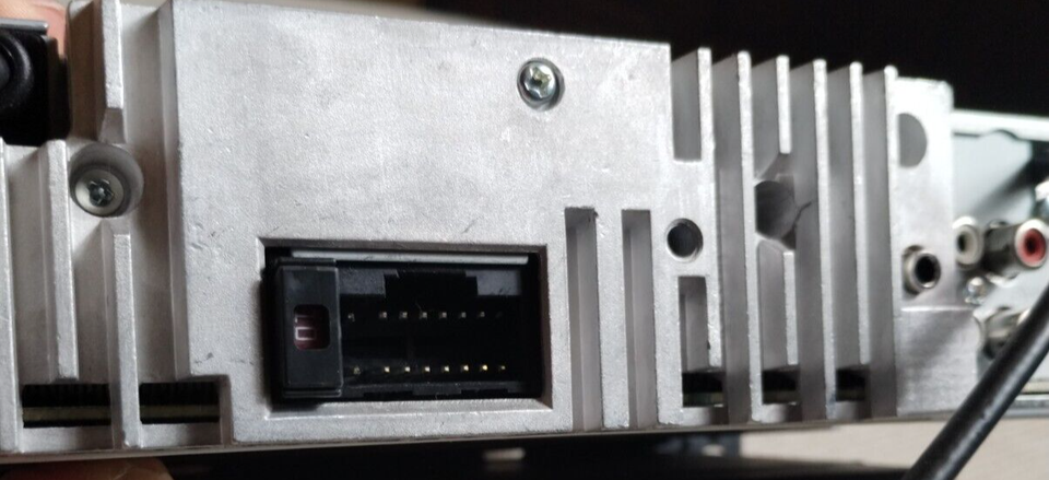 ALPINE CDE-103BT cd receiver OLD SCHOOL CAR stereo PLAYER AM/FM FACE ...