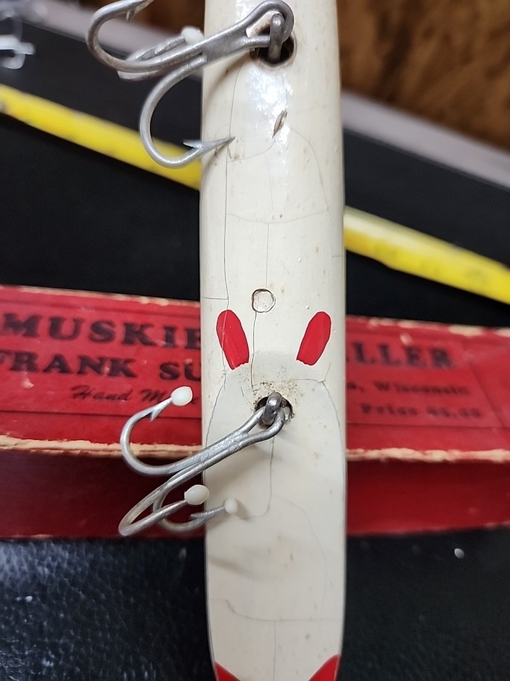 Vintage Suick Musky Thriller Original Round Belly | eBay