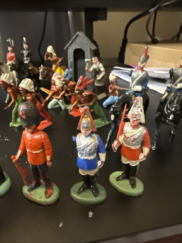 Large Lot 42+ vintage Cast Metal soldiers British And Indians Native ...