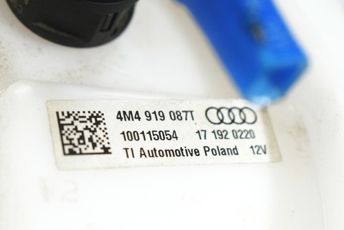 VW Touareg III 3 CR7 Kraftstoffpumpe Fördereinheit Tank Benzinpumpe ...