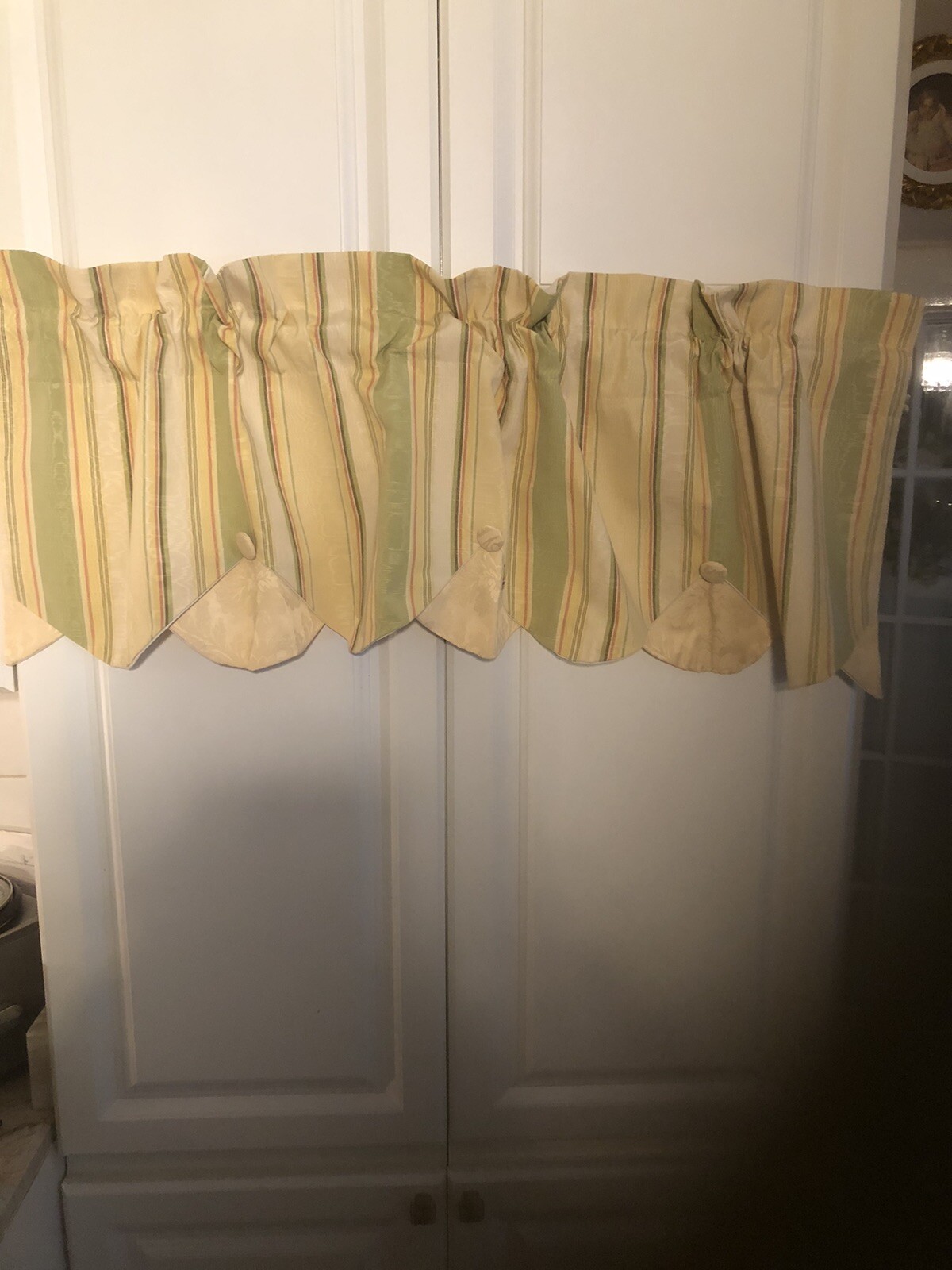 COUNTRY CURTAINS ~ Petticoat Lined Valance Stripe Button 50 x 17 Yellow ...