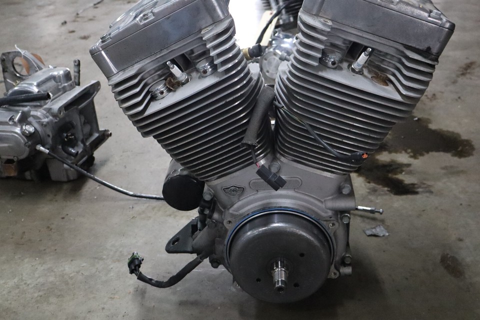 03 HARLEY DAVIDSON ELECTRAGLIDE STANDARD TOURING 88CI SILVER ENGINE ...