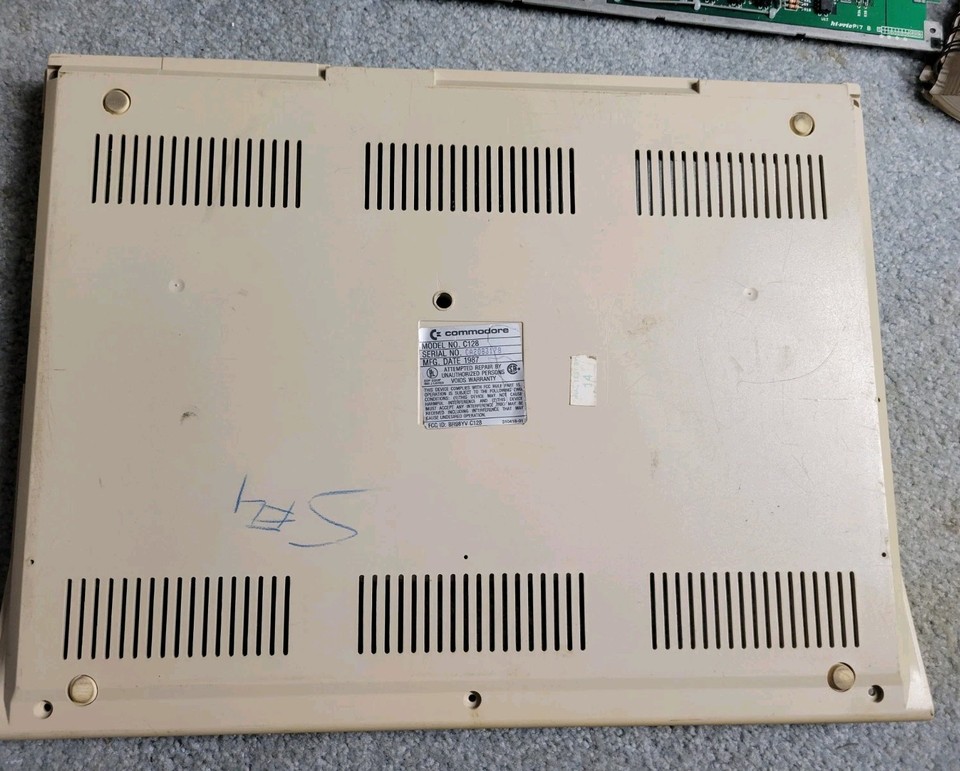 Vintage Commodore 64 Misc Lot – C64 Printer, Games, Manuals ...