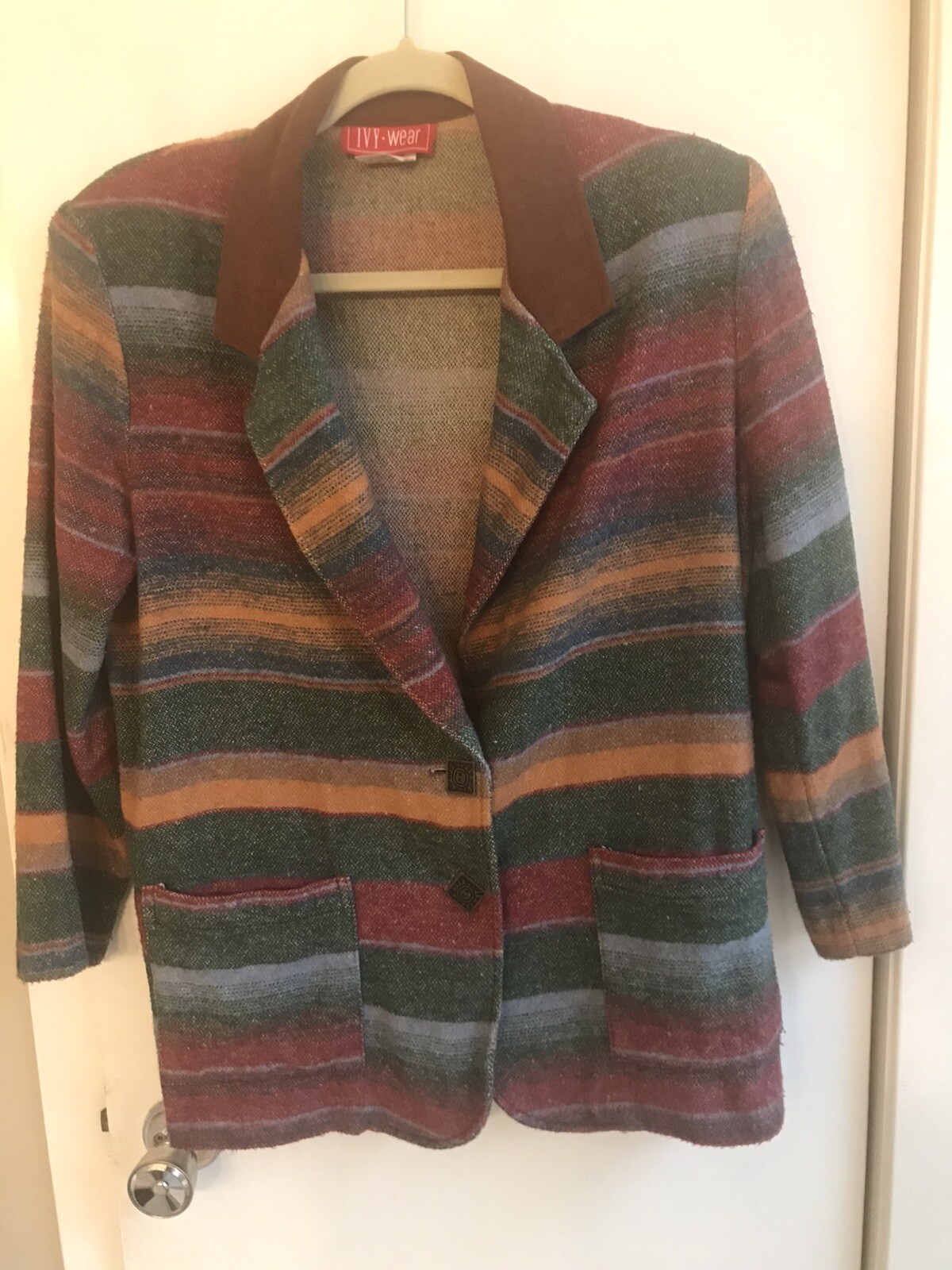 vintge Ivy Wear aztec print blazer size small - Gem