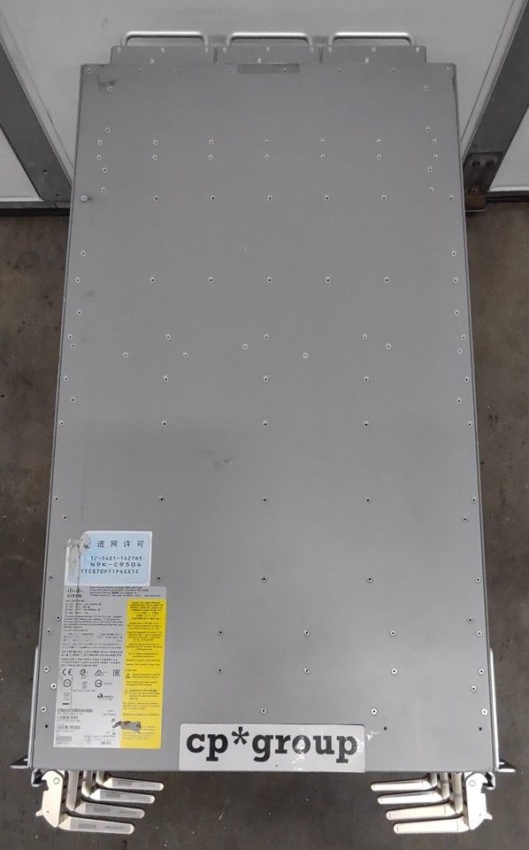Cisco Nexus 9500 4-Slot Chassis w/ 4 Modules & 4 3000W Power Supplies ...